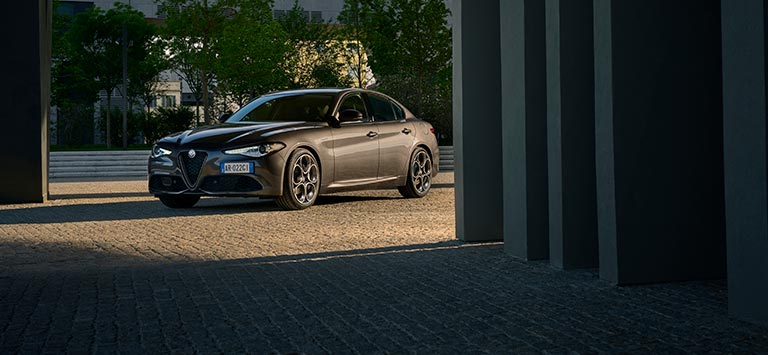 Alfa Romeo Giulia | Sports Cars | Alfa Romeo Ireland