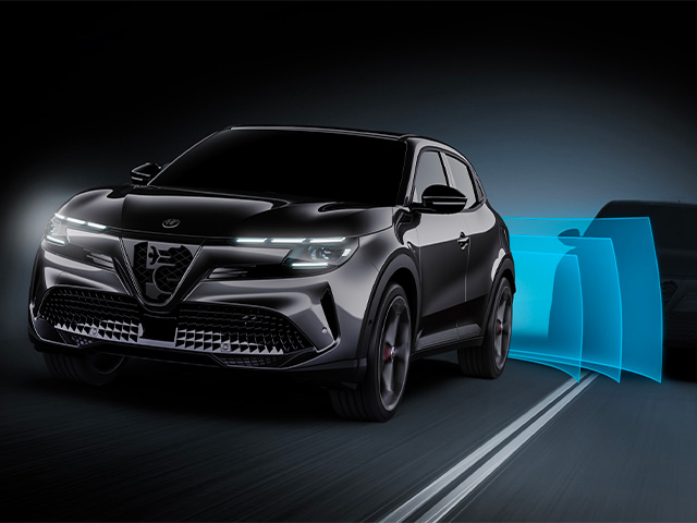 Alfa Romeo Junior Ibrida: Exterior and Interior | Alfa Romeo IE