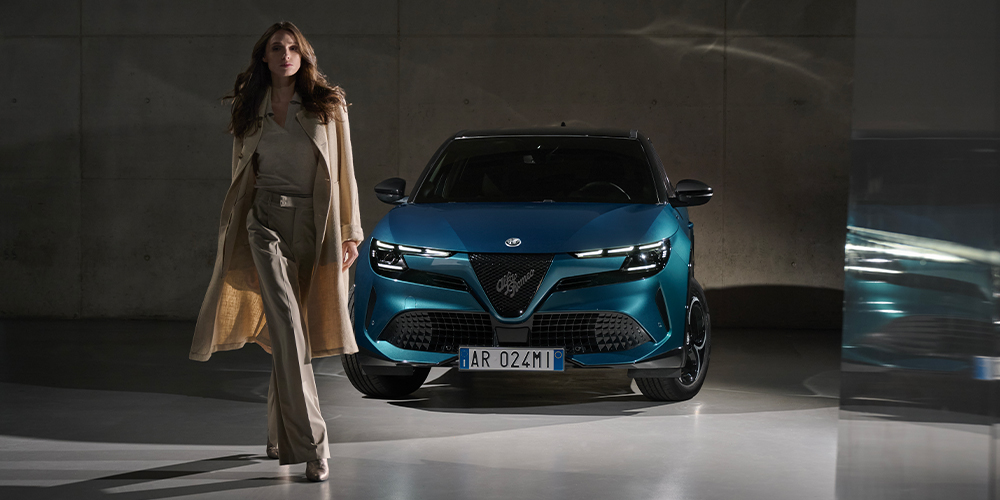 Alfa Romeo Junior Ibrida: Exterior and Interior | Alfa Romeo IE