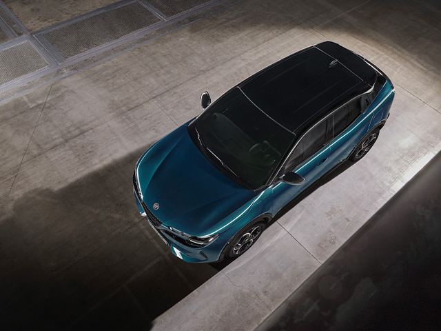 Alfa Romeo Junior Ibrida: Exterior and Interior | Alfa Romeo IE